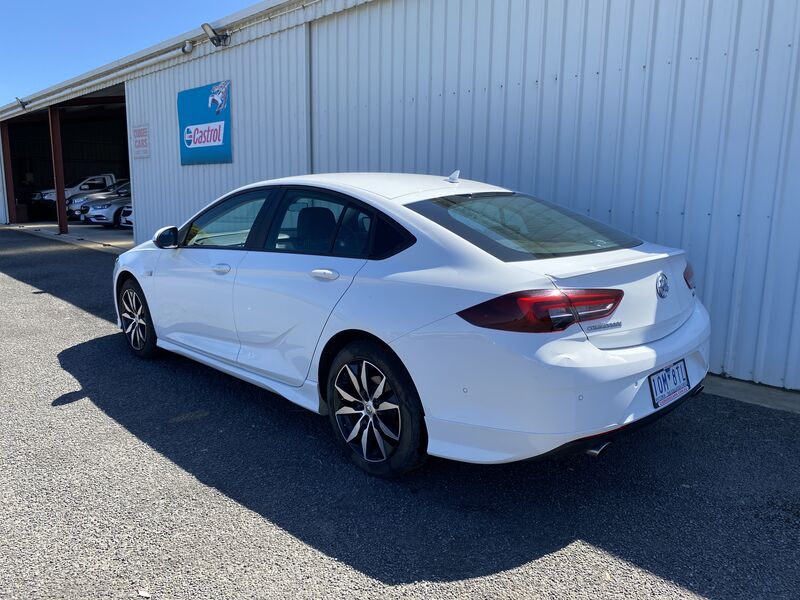 HOLDEN ZB COMMODORE RS - 2018 | Cudgee Cars Pty Ltd